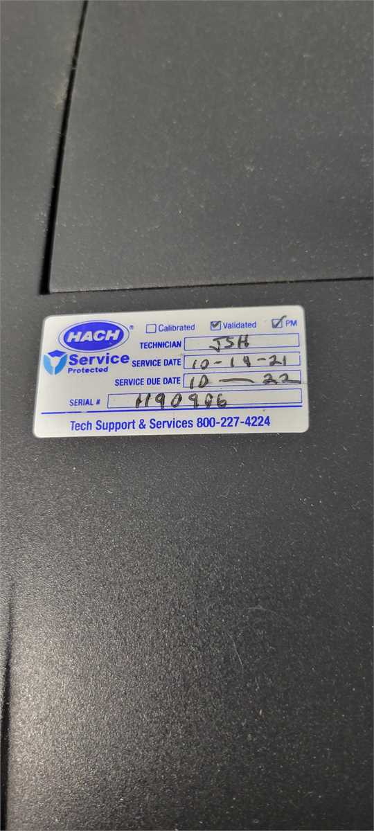 HACH DR 5000 Spectrophotometer Online Government Auctions of Government ...