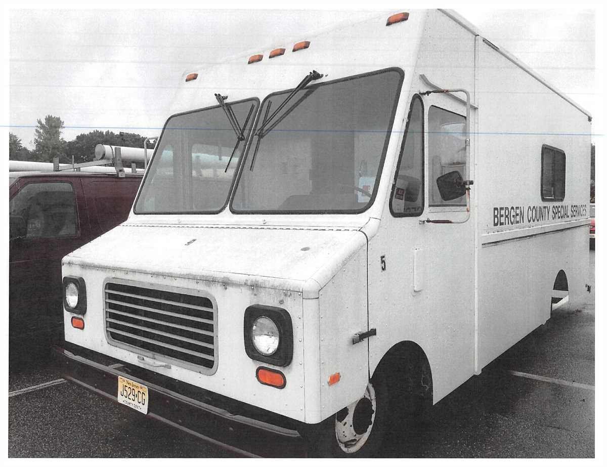 Chevy P-30 Step Van 1988 #9 Online Government Auctions of Government ...