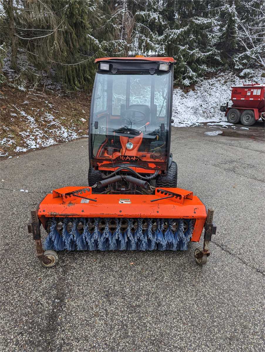 Kubota 3080 Rear steer tractor Online Government Auctions of Government ...