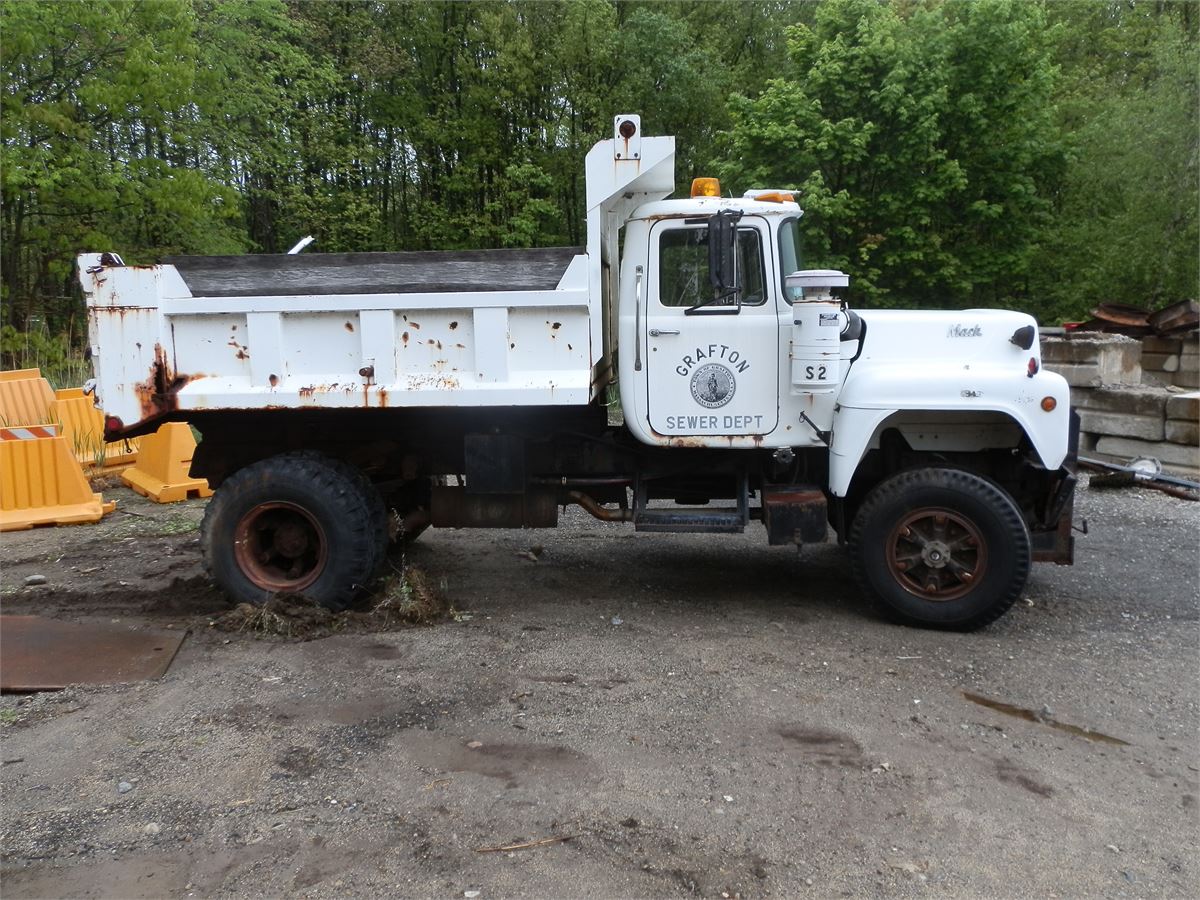 1980 Mack Dump Truck Online Government Auctions of Government Surplus ...