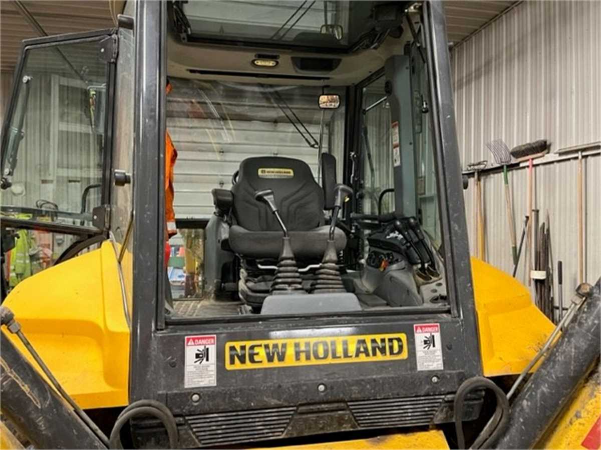 2015 New Holland B95C Backhoe Online Government Auctions of Government ...