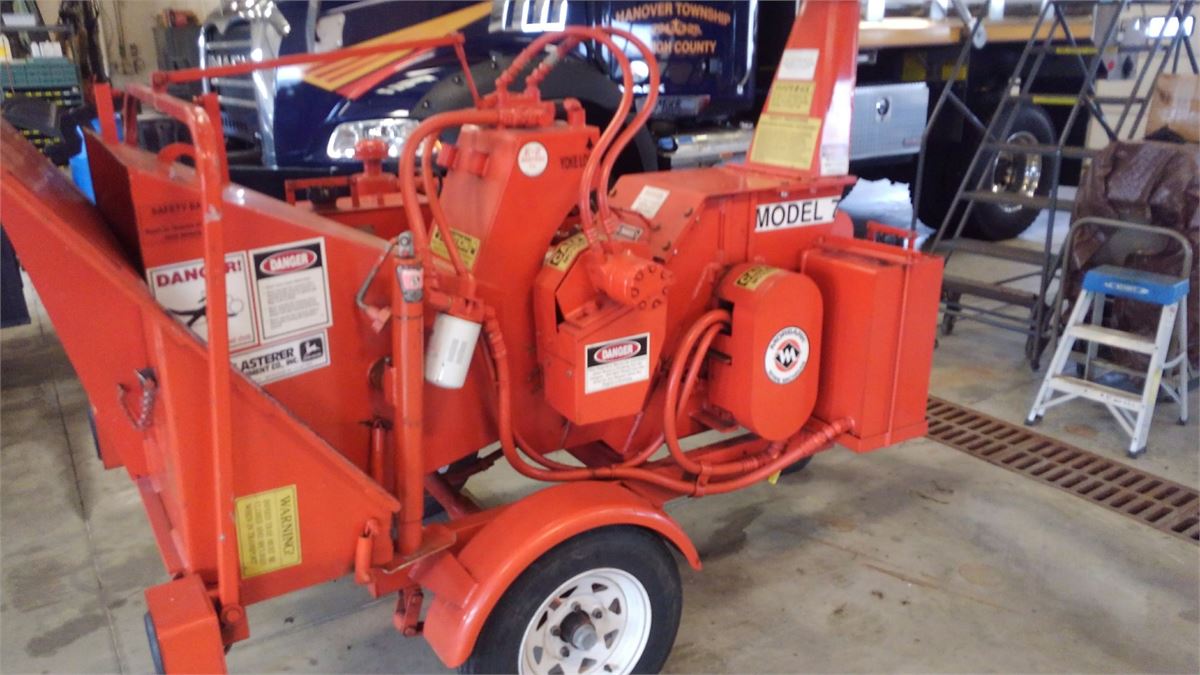 1995 Morbark 35 HP wood chipper -- Model 7 Online Government Auctions ...