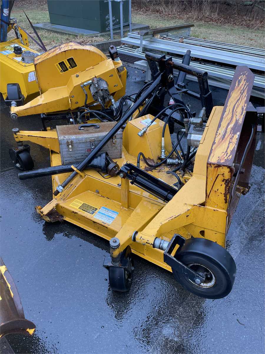 2007 Trackless MT5T, with 5 Attachments Online Government Auctions of ...