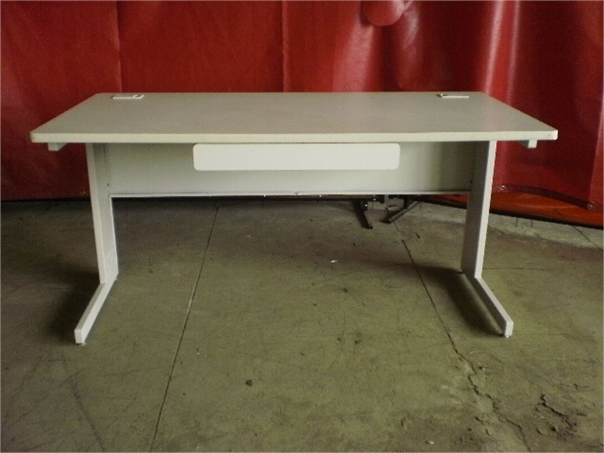 DESK/COMPUTER LAB TABLE #1311 Online Government Auctions of Government ...