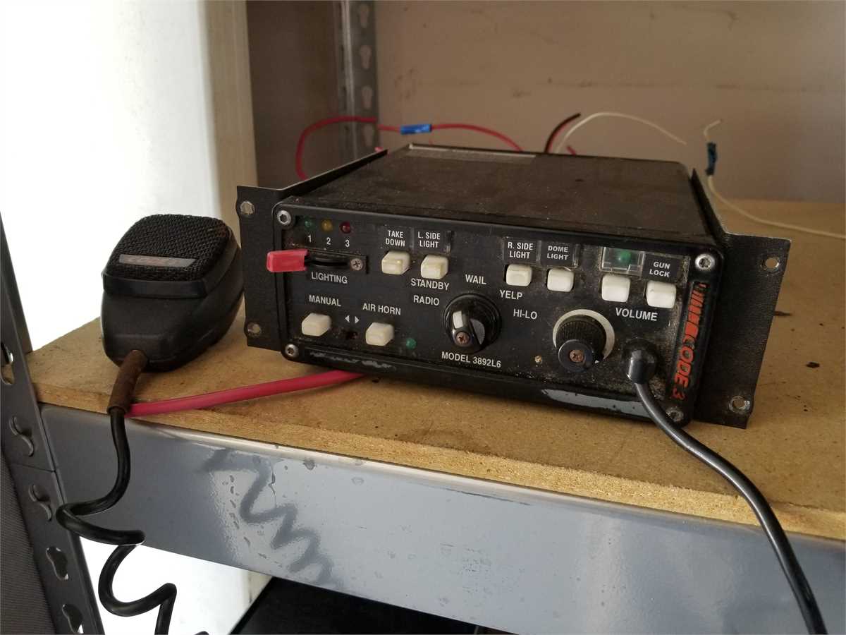 Code 3 Mastercom siren/light control unit Online Government Auctions of ...
