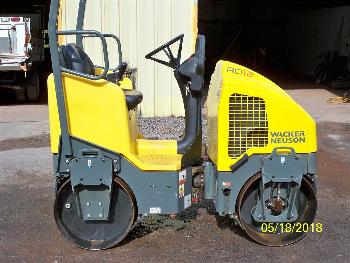 Wacker RD 12A-90 Roller Online Government Auctions of Government ...