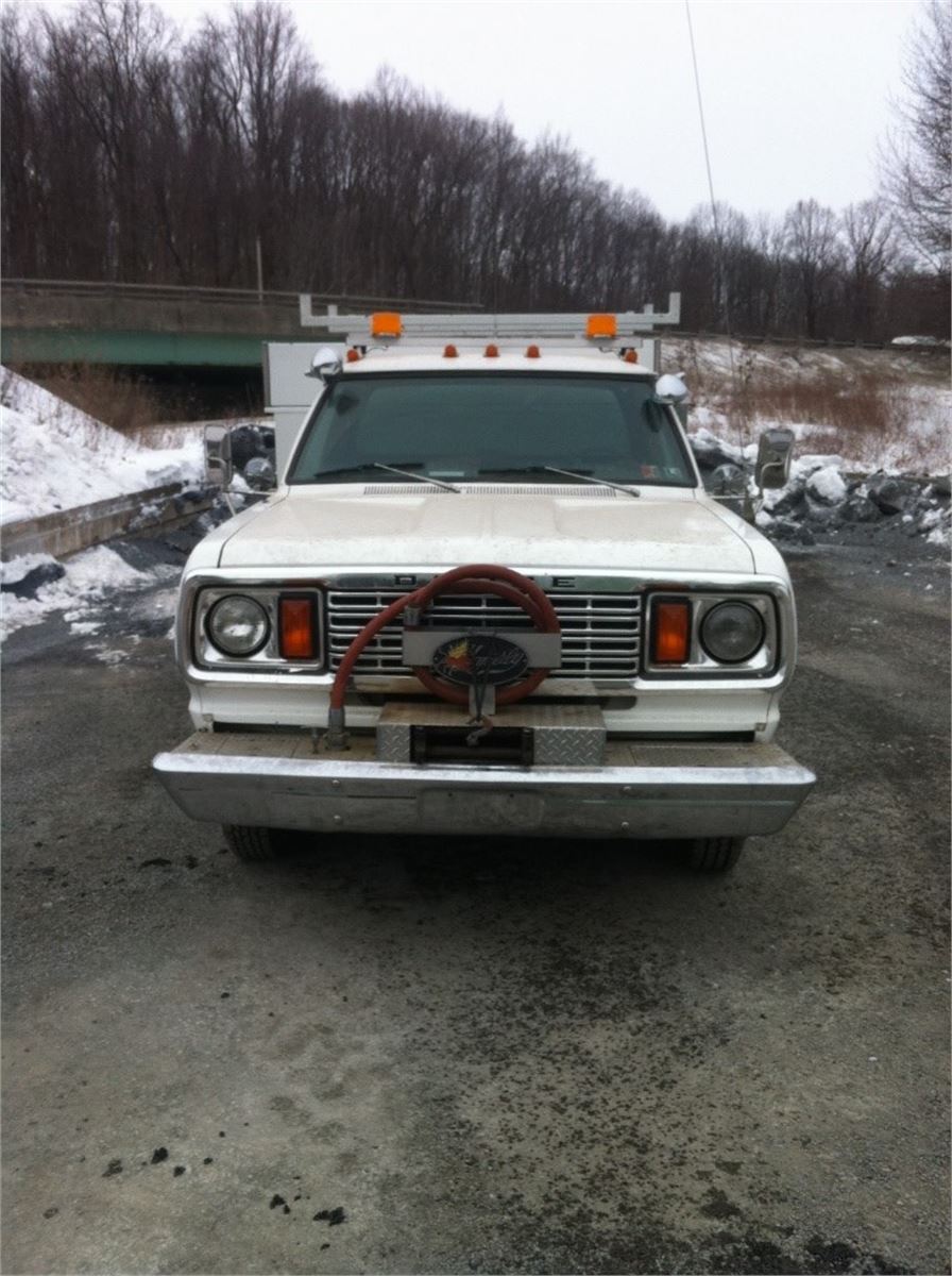 1978 Dodge W400 Custom 4X4 Online Government Auctions of Government ...