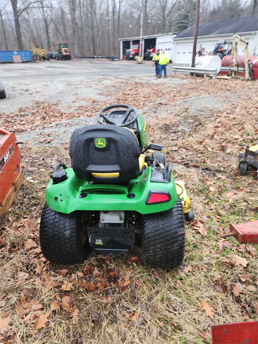 2010 John Deere x500 series riding mower deck in good condition Online Government Auctions of ...