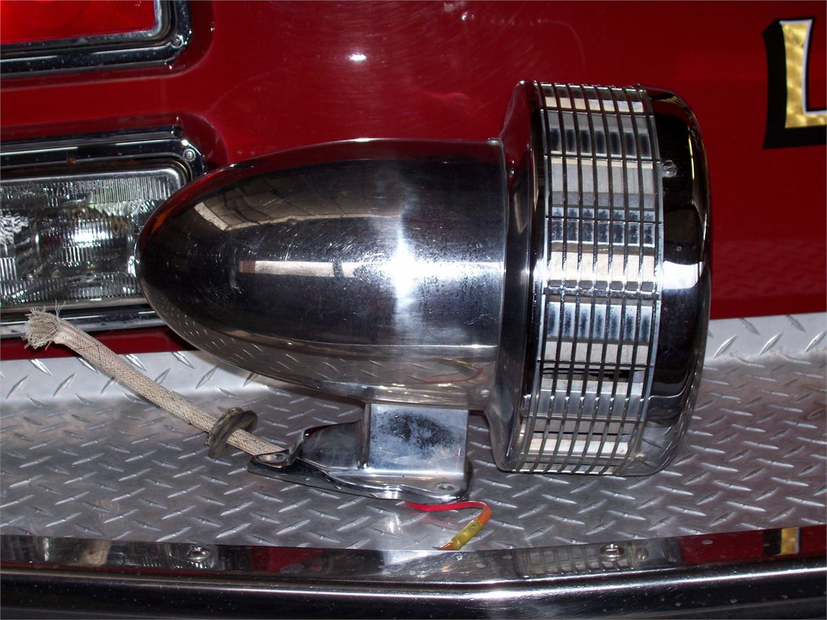 Federal Signal Corporation Siren. Siren is a Model Q2B Series D 12 volt ...