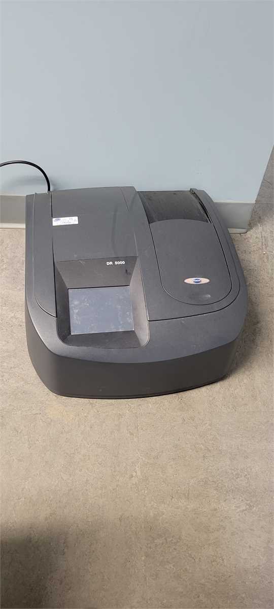 HACH DR 5000 Spectrophotometer Online Government Auctions of Government ...